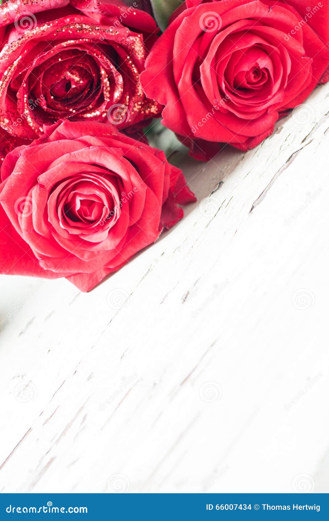 Red Roses on a Wooden Background - Card Stock Photo - Image of ...