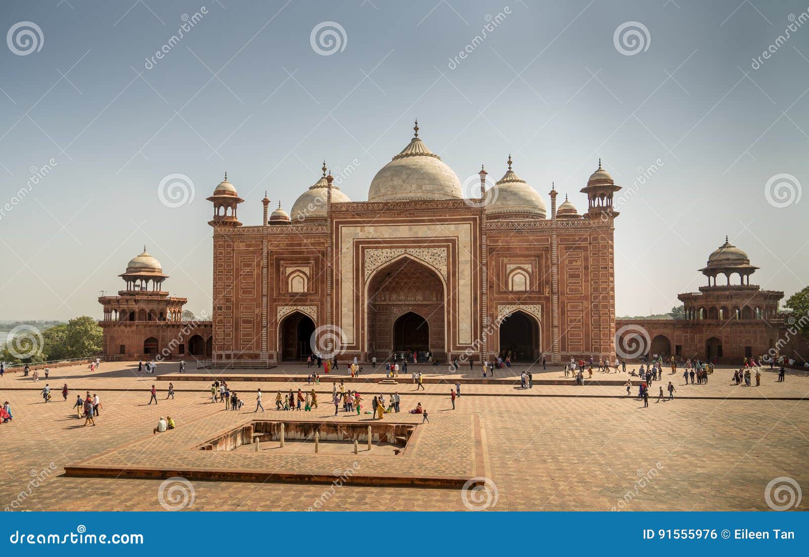 Red Sandstone Mosque At The Taj Mahal Complex Agra Rajasthan India ...