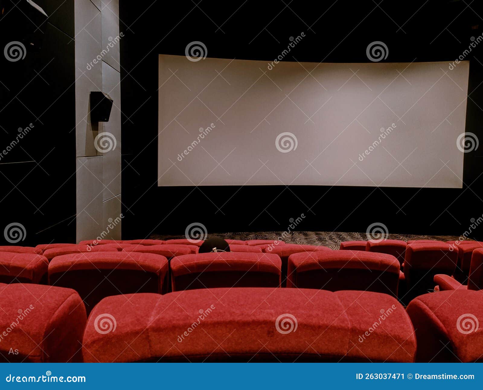 Red Seats and Theater Screen Stock Image - Image of screen, dark: 263037471