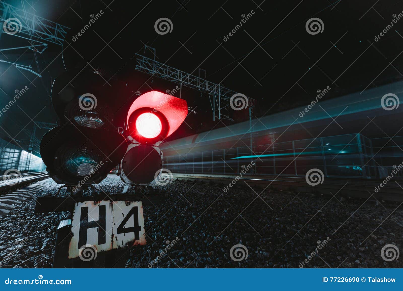 Red Semaphore Railway Night Stock Photo - Image of night, speed: 77226690