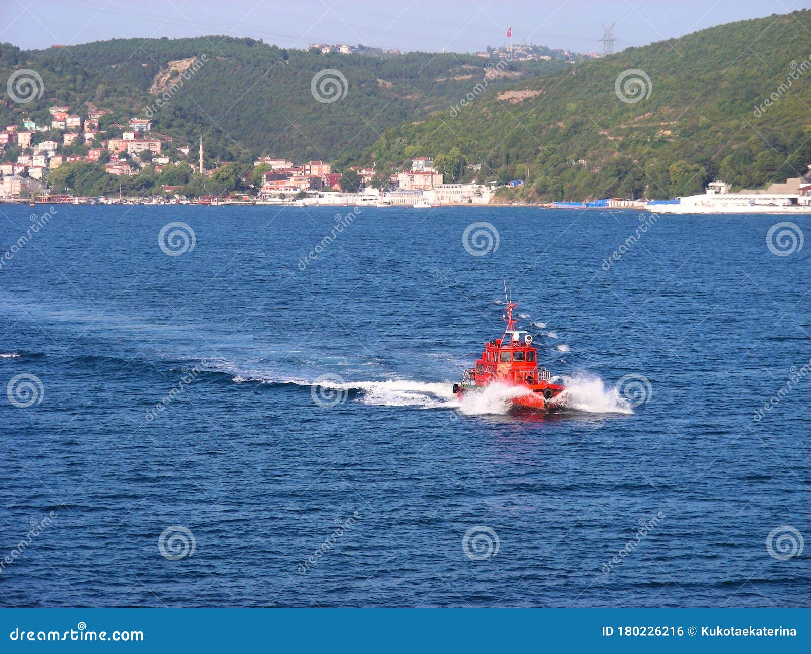 Red Ship Tugboat Sailing in the Blue Sea Breaking the Waves Editorial ...