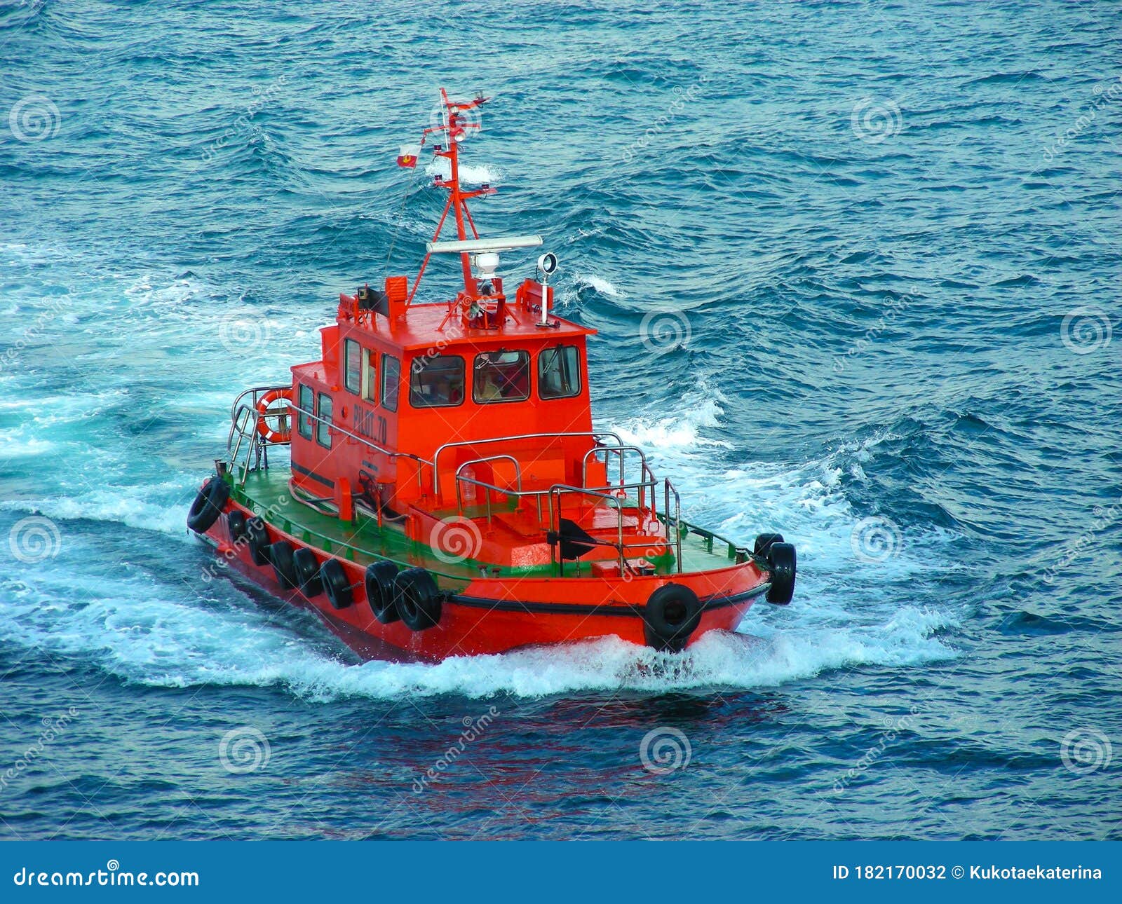Red Ship Tugboat Sailing in the Blue Sea Breaking the Waves Editorial ...