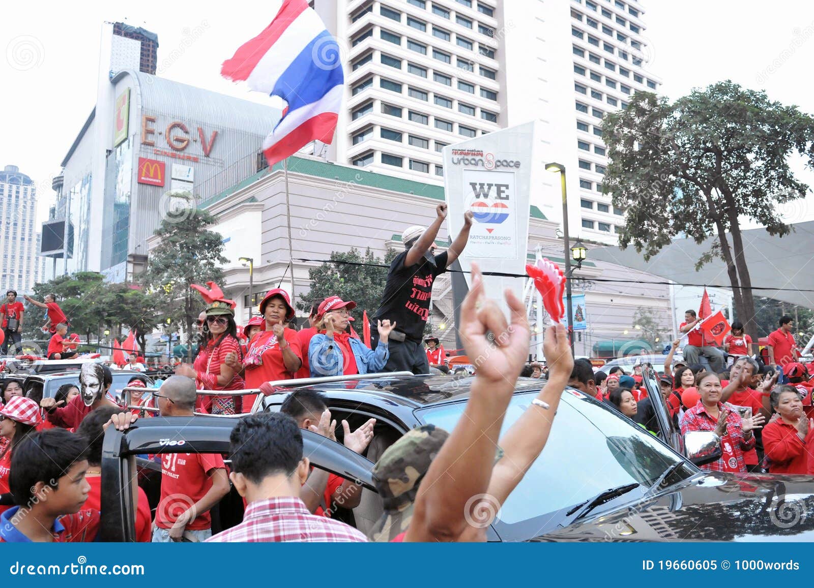Red-Shirt Protest in Bangkok Editorial Image - Image of celebration ...