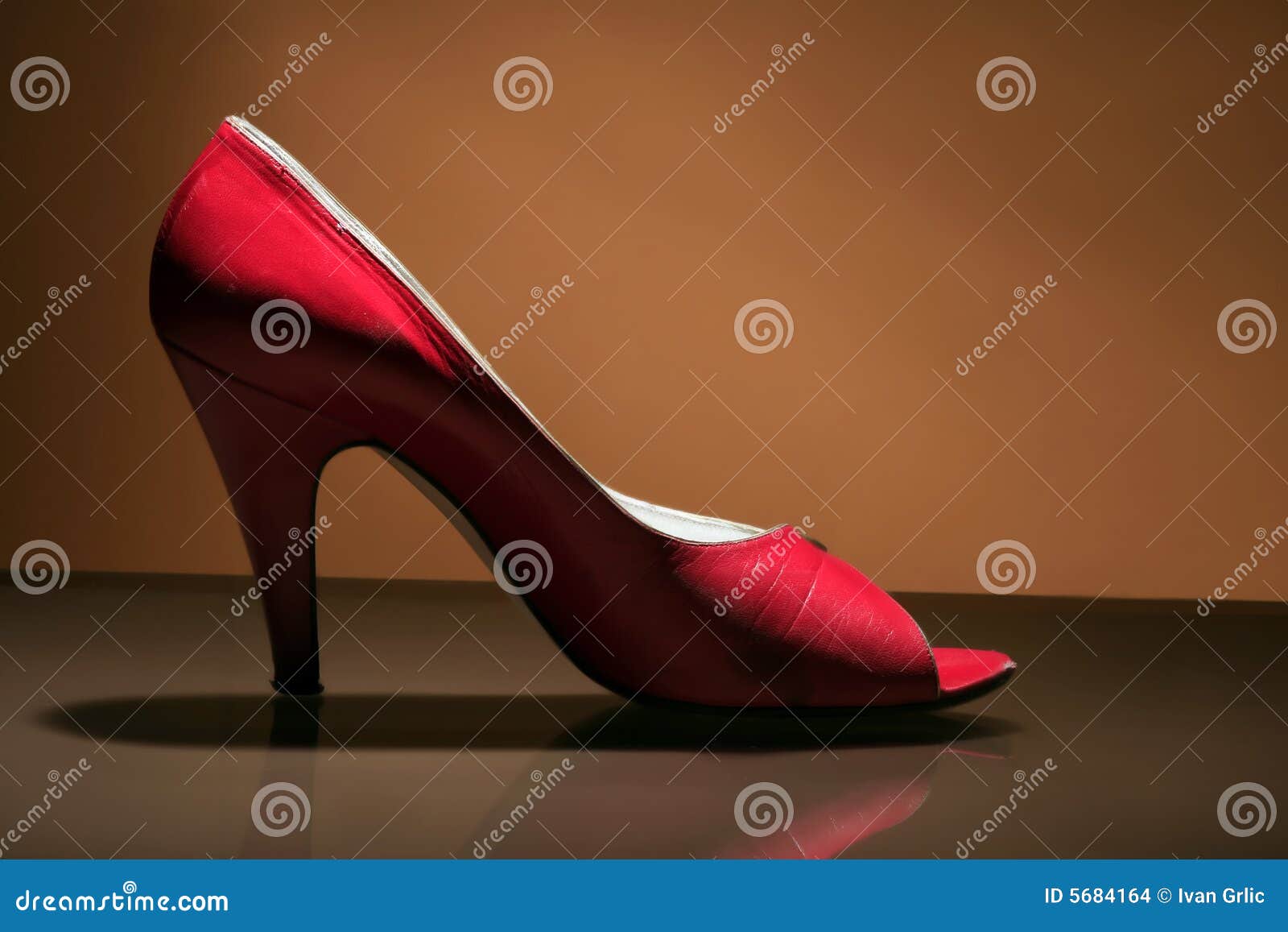Red shoes stock photo. Image of legs, shoes, retro, trendy - 5684164