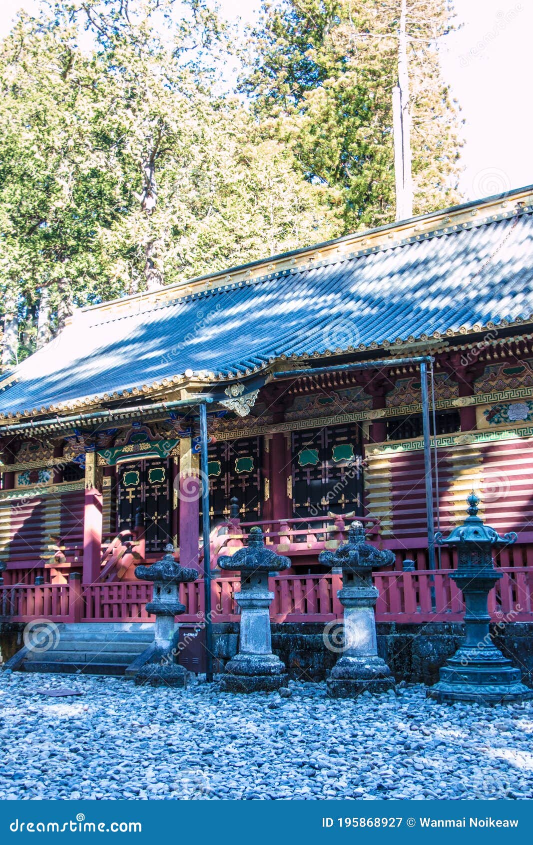 Red Shrine stock image. Image of npath, building, flowers - 195868927
