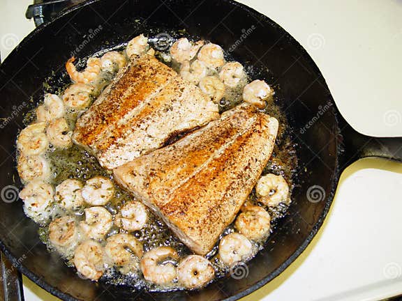 Red Snapper & Shrimp stock image. Image of kitchen, stove - 1191