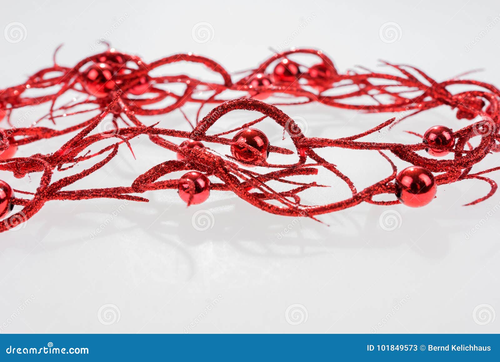 Red Sparkling Christmas Garland Stock Image - Image of greeting ...