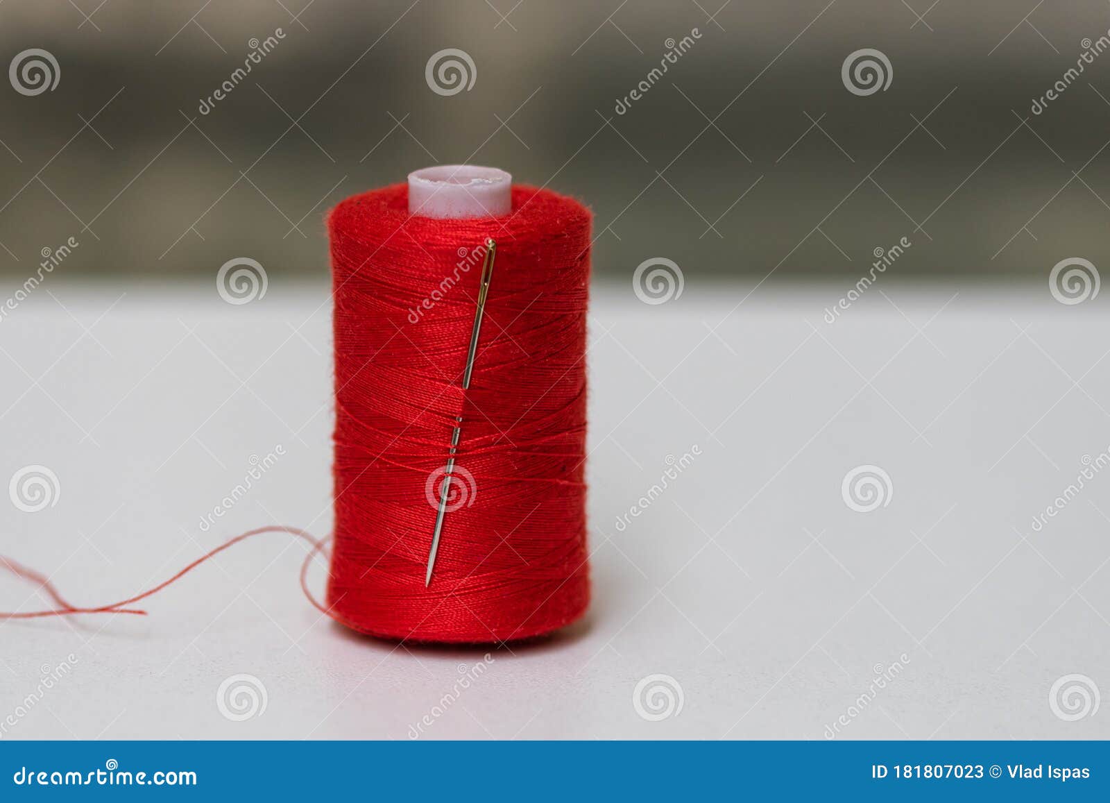 Red Spool of Sewing Thread Isolated, Close Up Stock Image - Image of ...