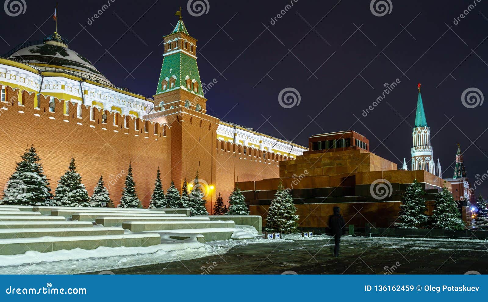 Red Square in the Winter Evening. Kremlin and Lenin Mausoleum Stock ...