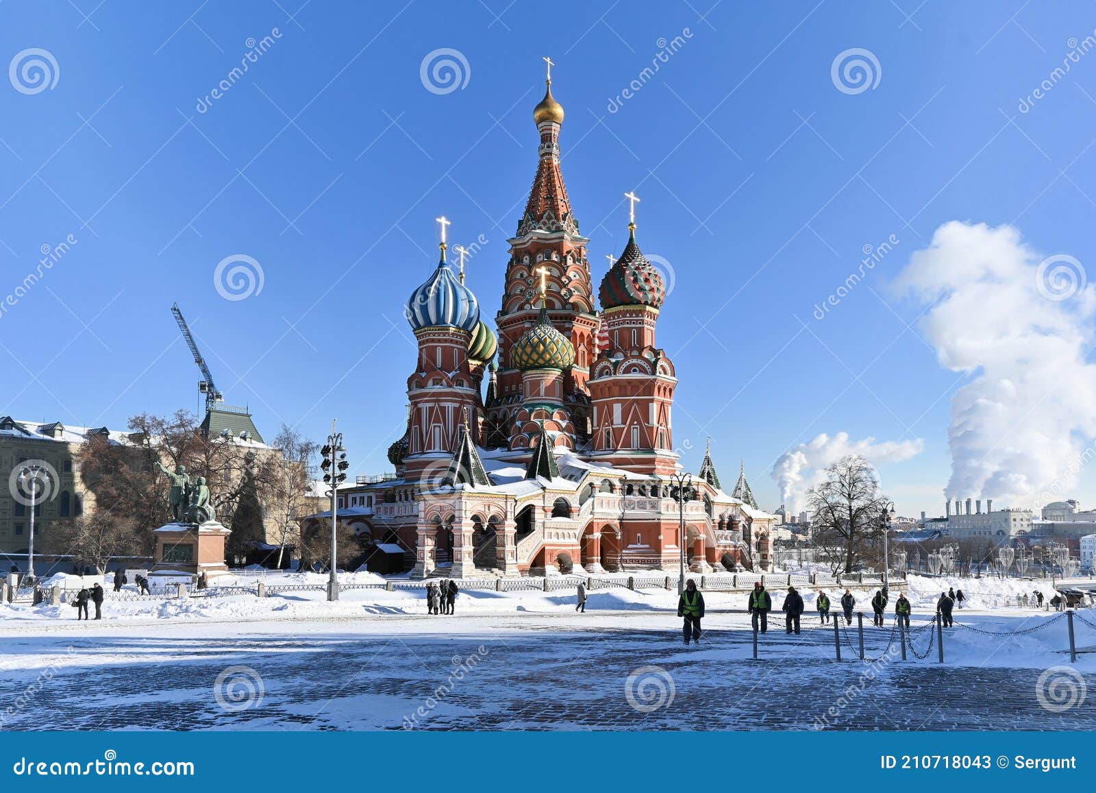 Red Square in winter editorial stock photo. Image of monument - 210718043