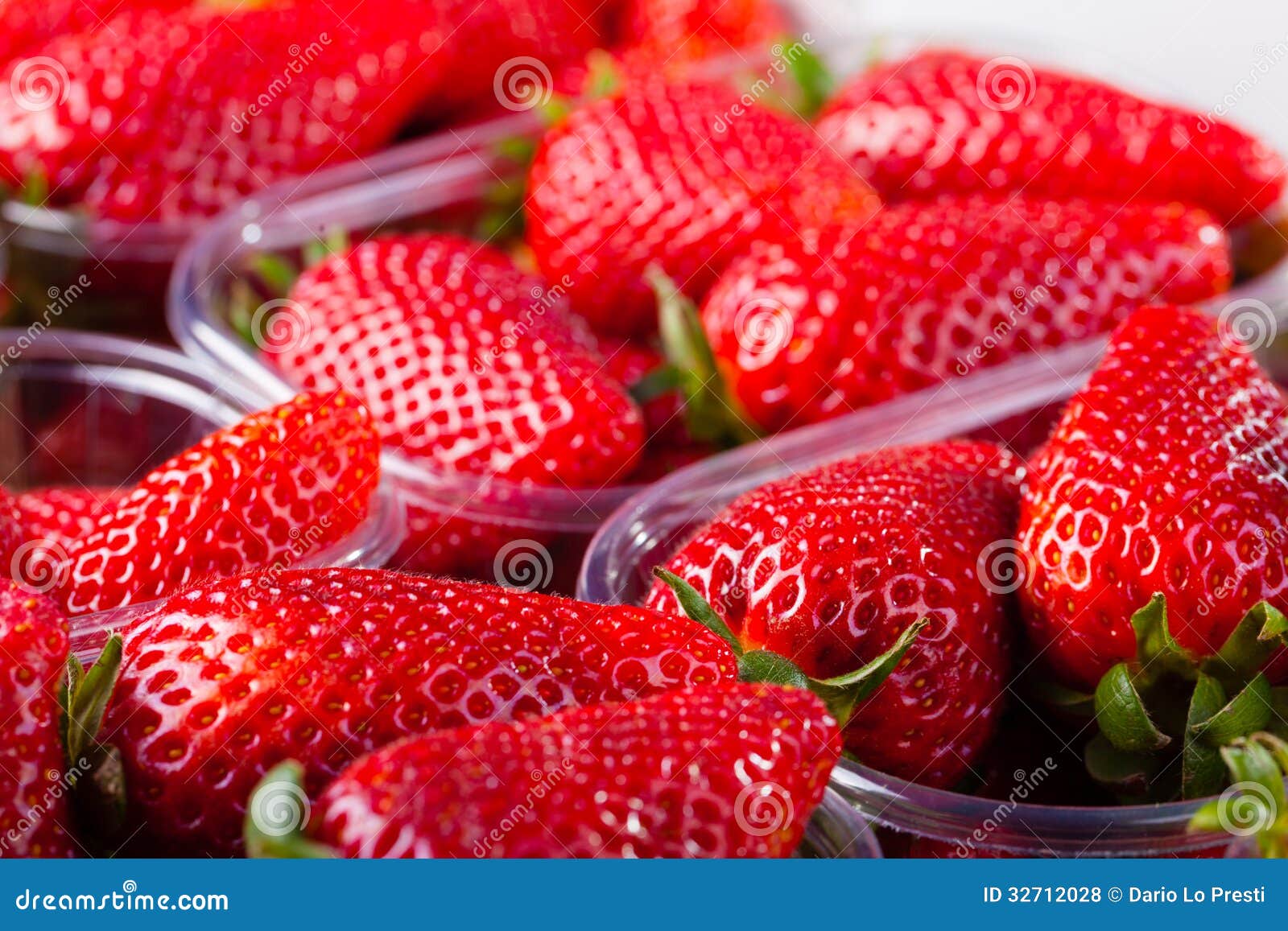 Red strawberries stock photo. Image of freshness, fruity - 32712028