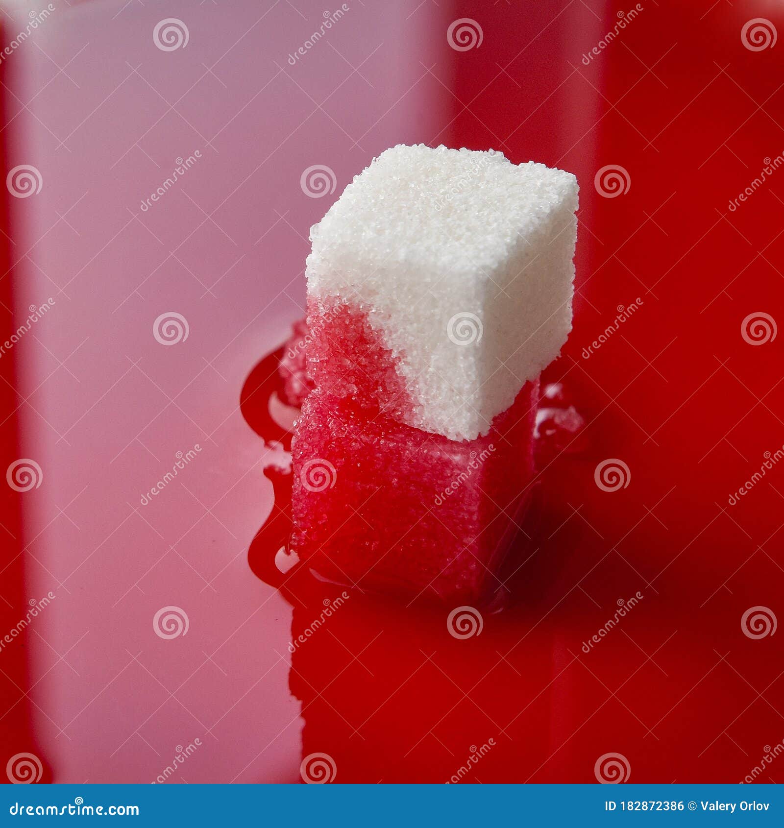 Sugar Cubes Melt in Red Water Stock Photo - Image of water, heap: 182872386