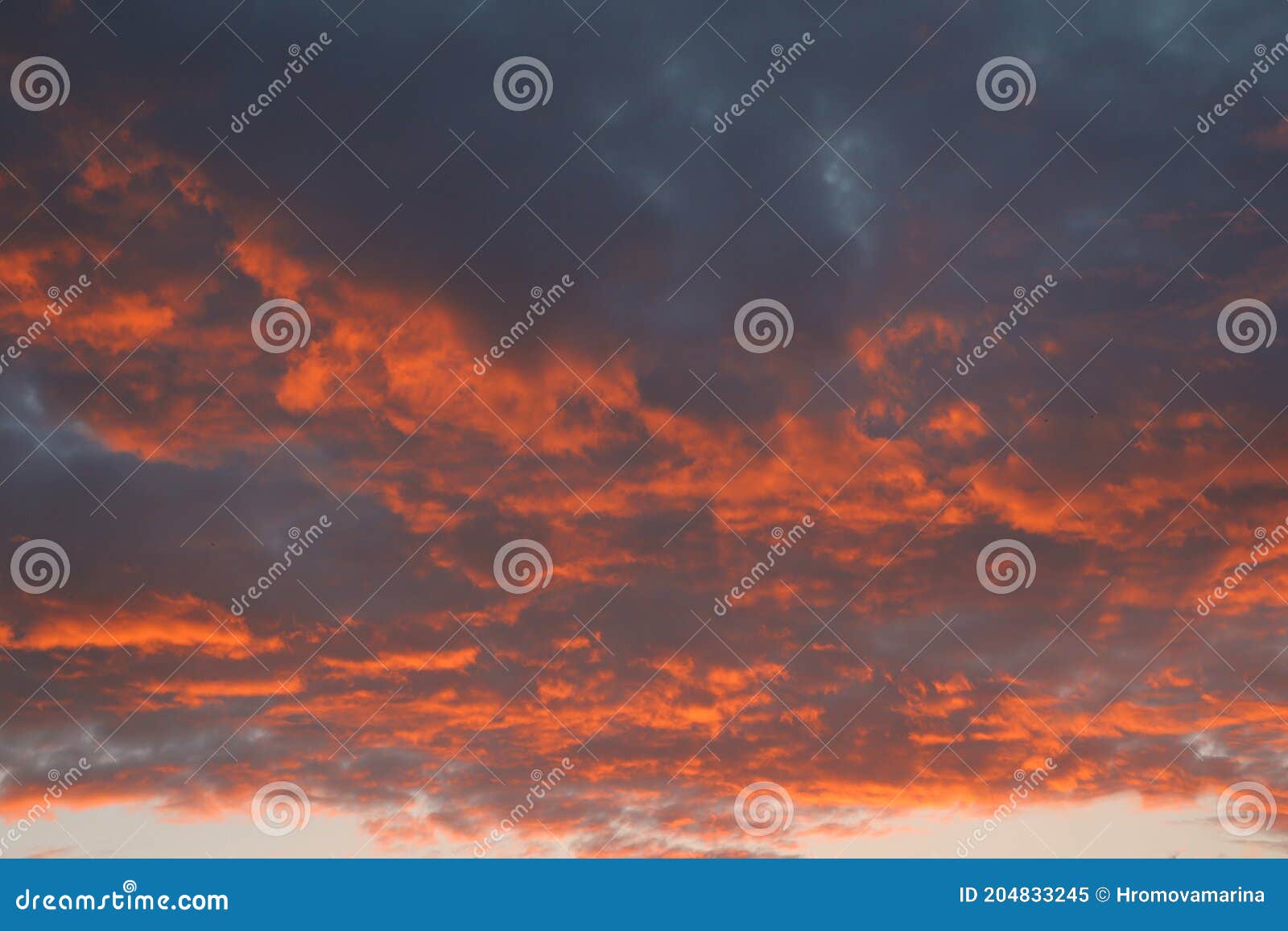 Red sunset in the city stock image. Image of heaven - 204833245