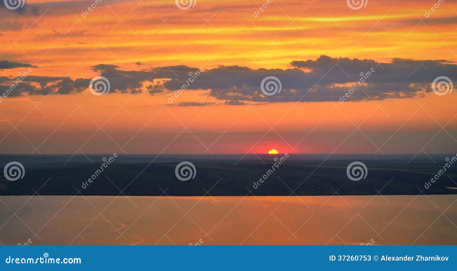 Red sunset stock image. Image of sunlight, colorful, sunny - 37260753