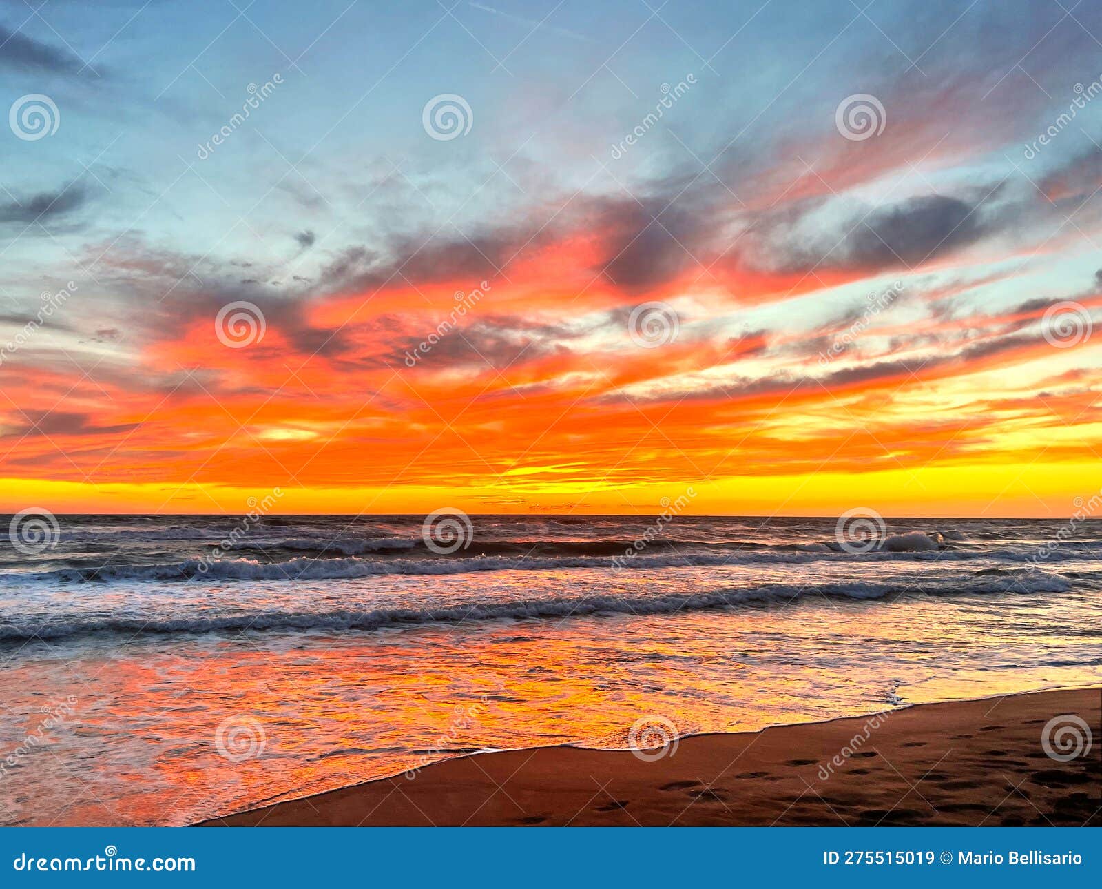 Red sunset on the sea stock image. Image of sunset, sunlight - 275515019