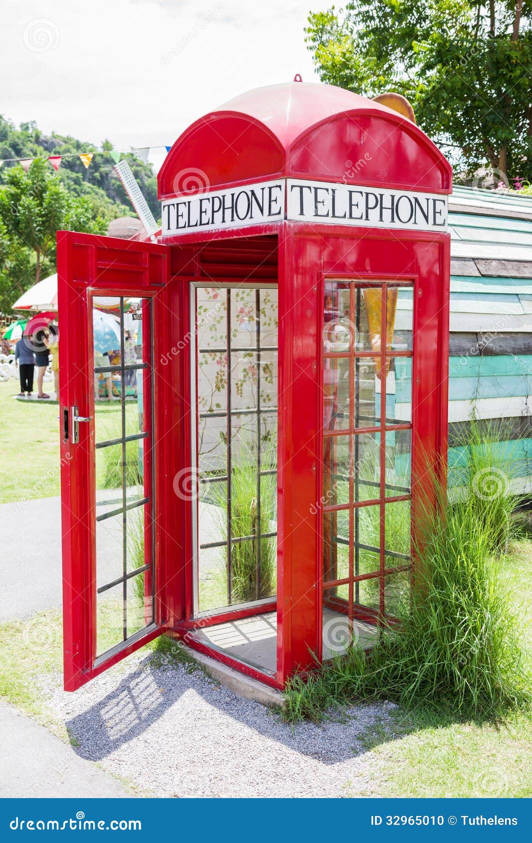 Red telephone booth stock photo. Image of public, kingdom - 32965010