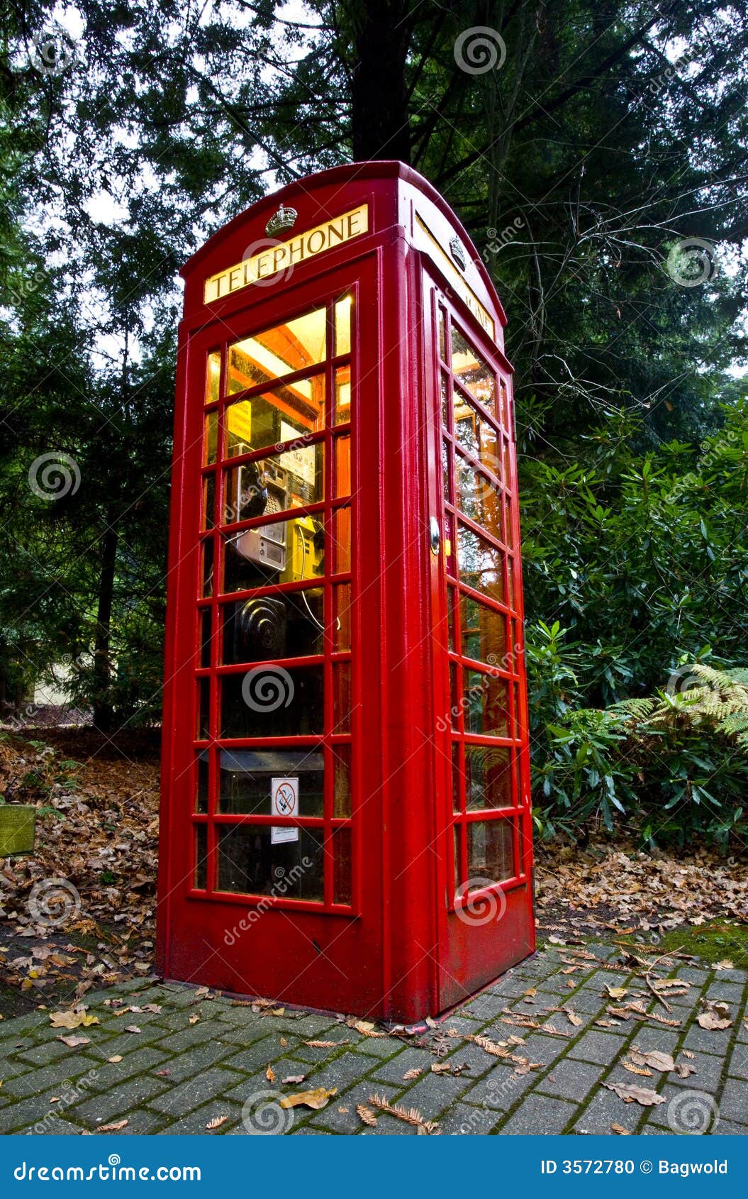 Red Telephone Box stock photo. Image of traditional, talk - 3572780