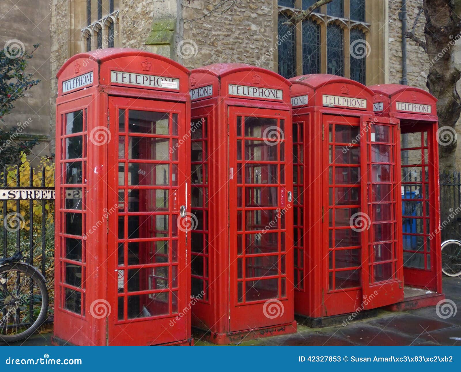 Red telephone boxes stock image. Image of famous, cabin - 42327853