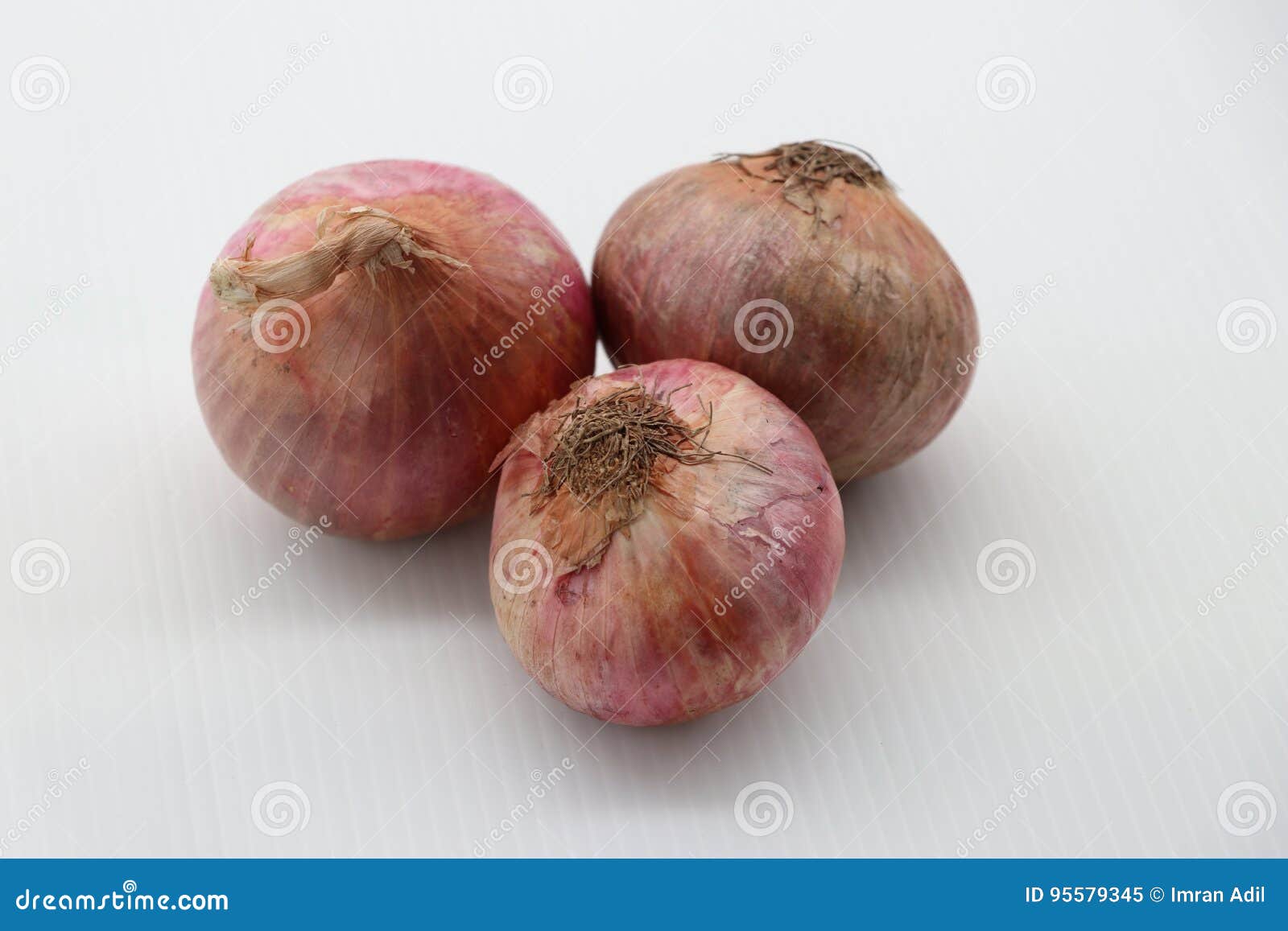 Red Three Onions stock image. Image of salad, nature - 95579345