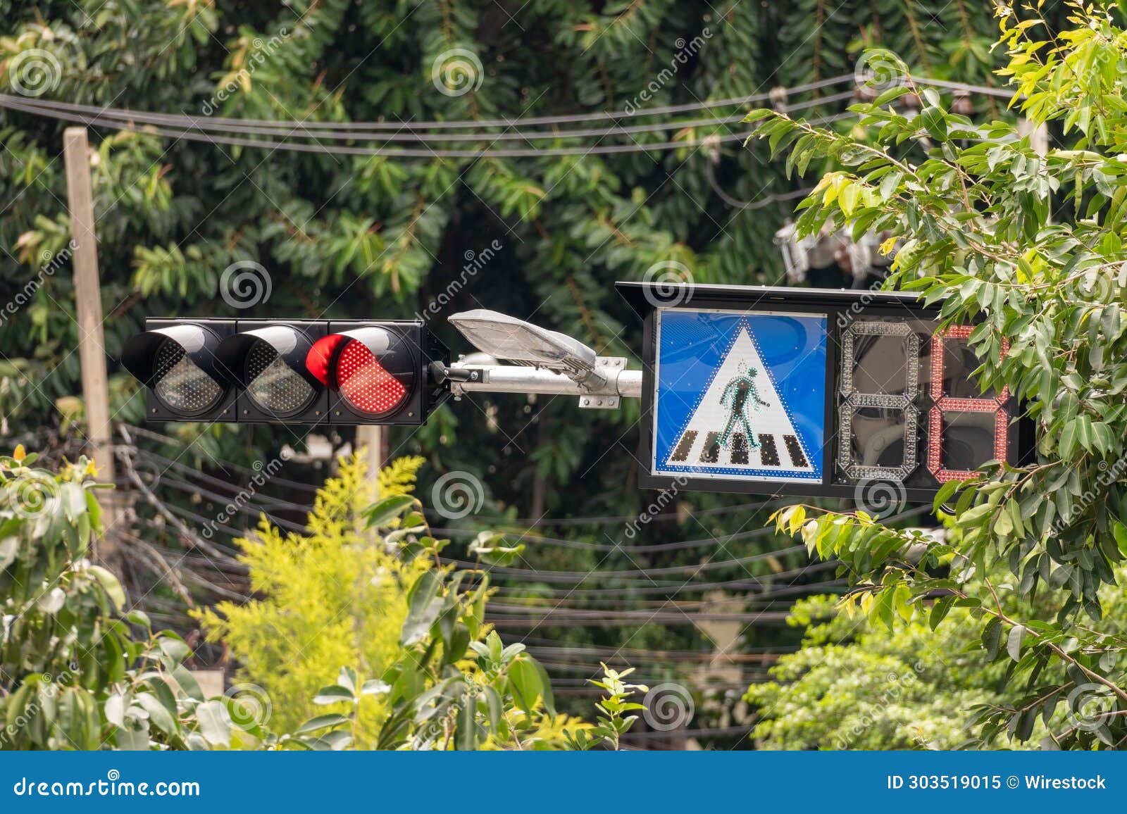 Red Traffic Light with Countdown Stock Image - Image of warning ...