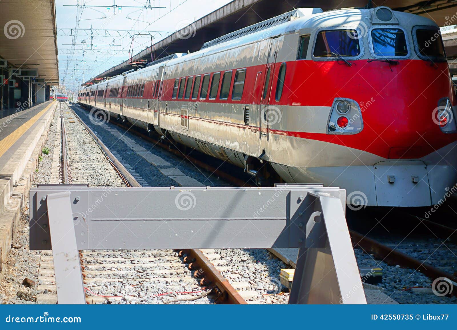 Red Train Stop Railway Station Platform Stock Image - Image of platform ...