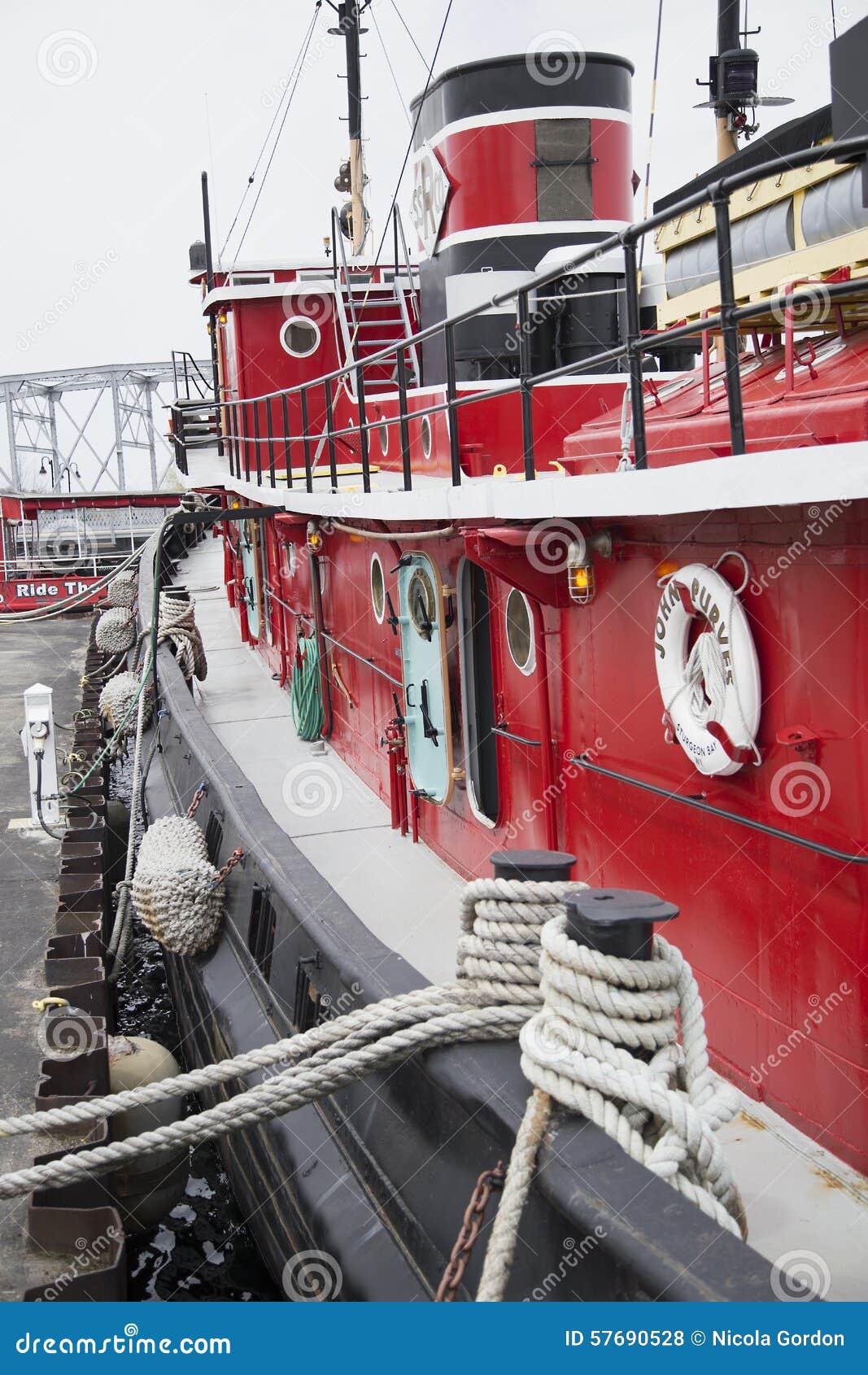 Red Tug Boat editorial stock photo. Image of rope, river - 57690528