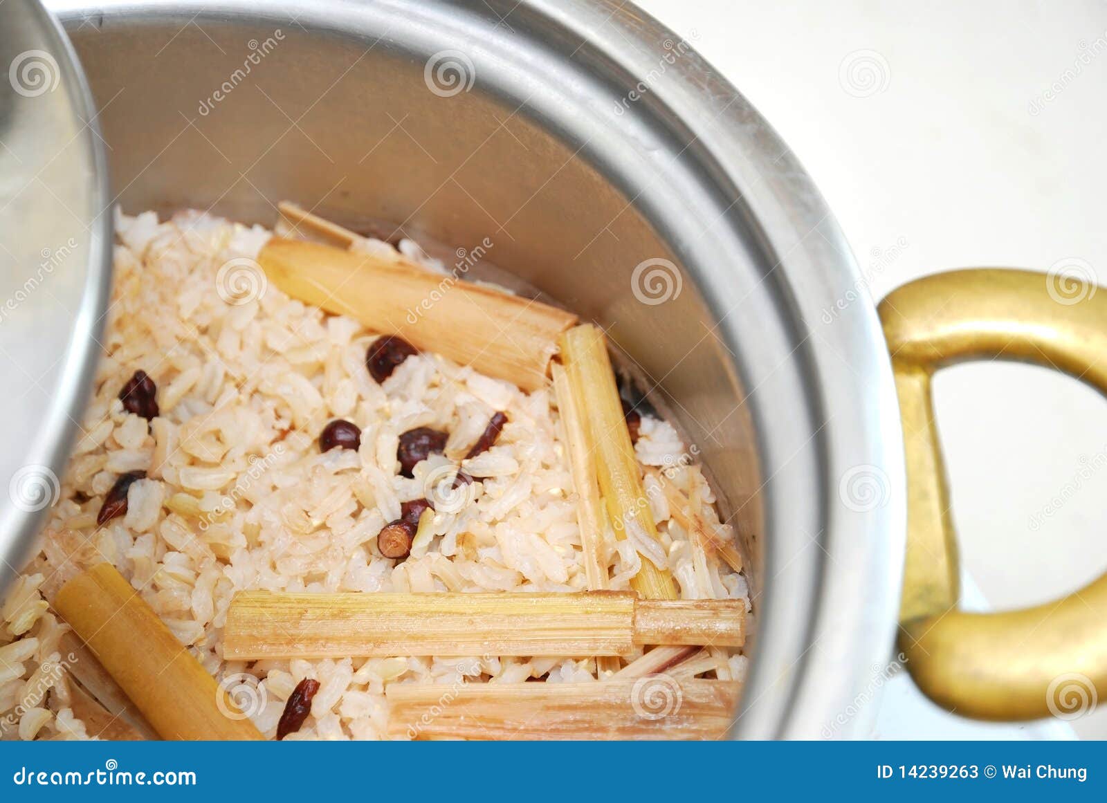 Red Unpolished Rice with Beans in Pot Stock Image - Image of grain ...