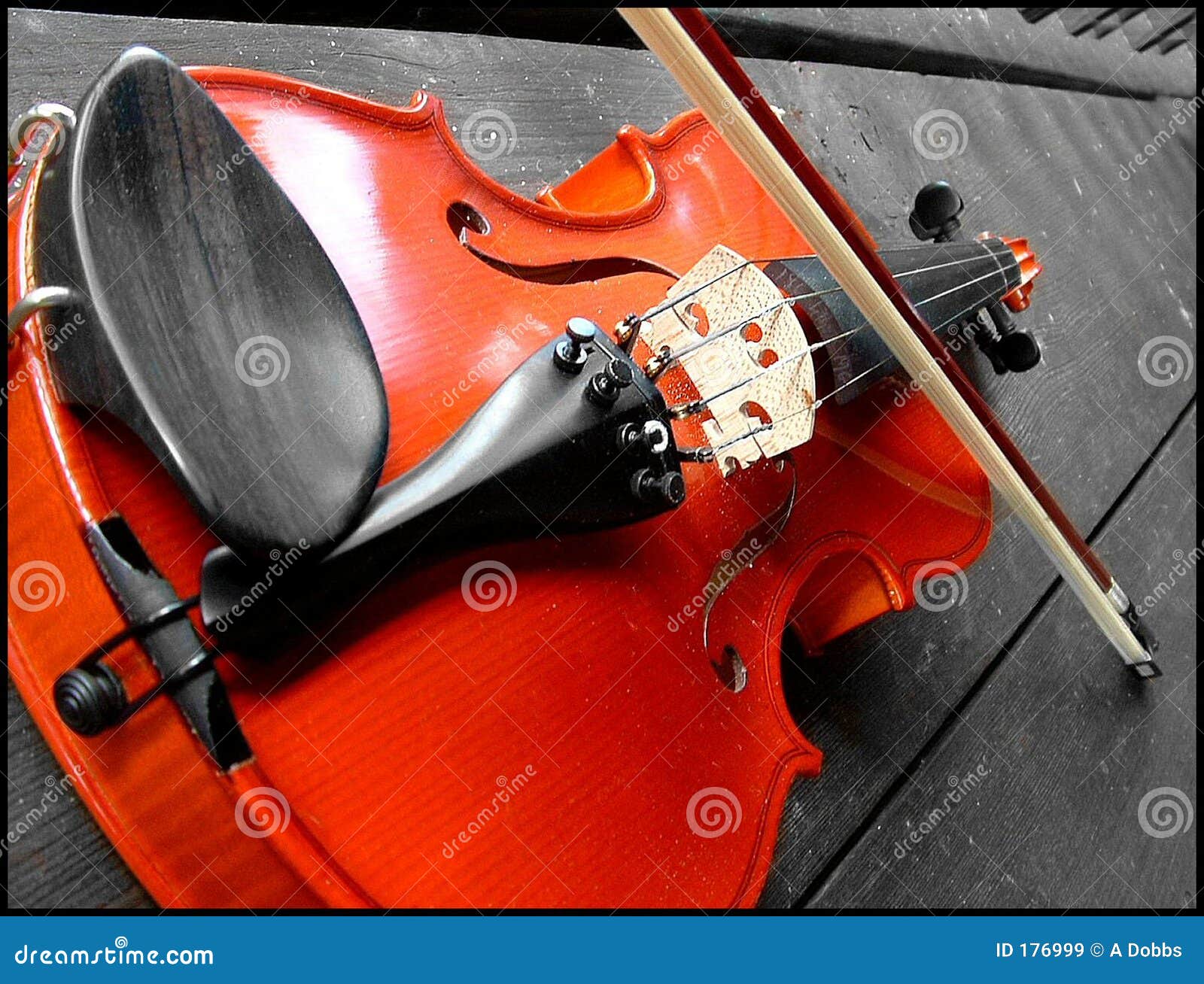 The Red Violin stock image. Image of desaturation, sound - 176999