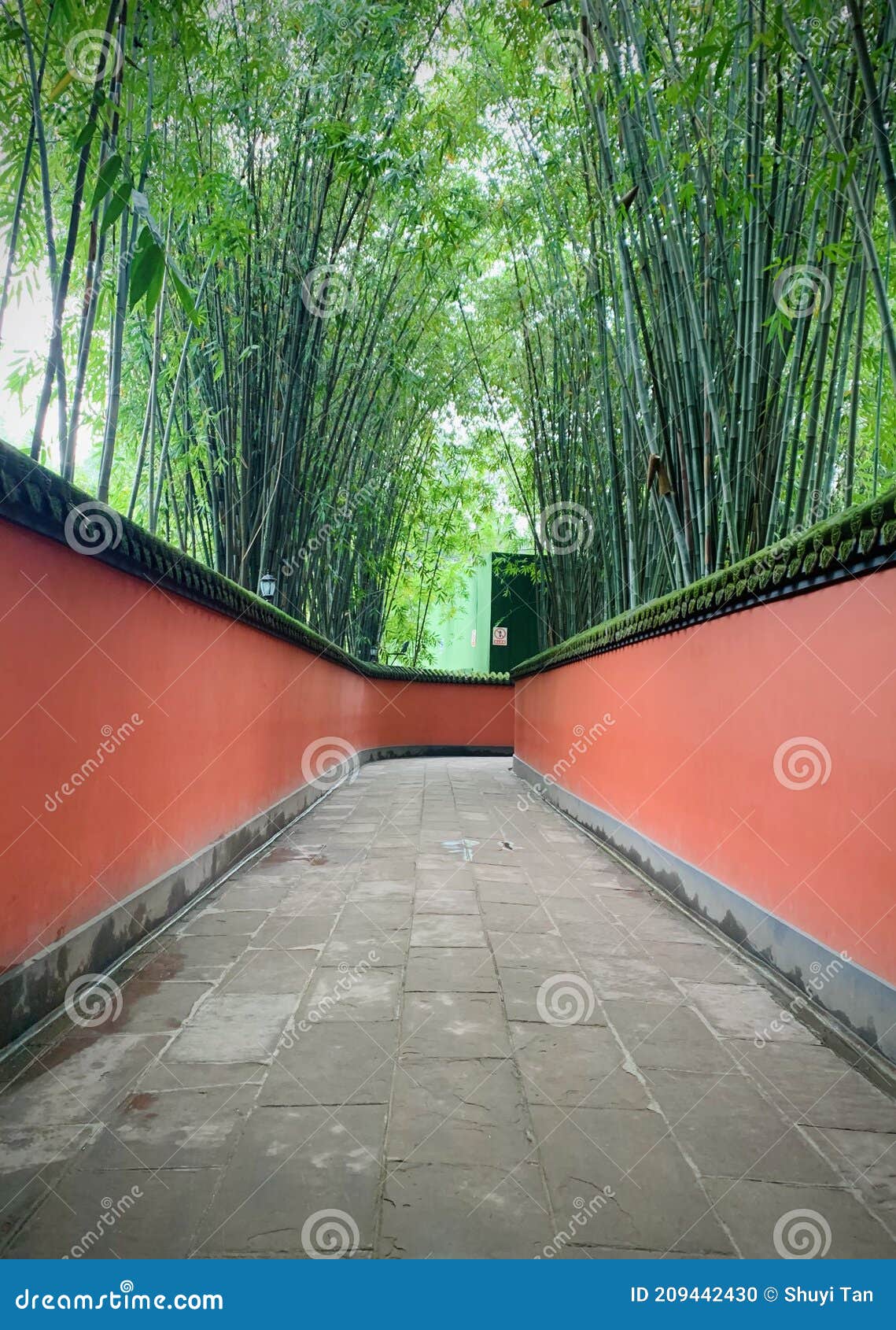 Red wall stock photo. Image of temple, chengdu, china - 209442430