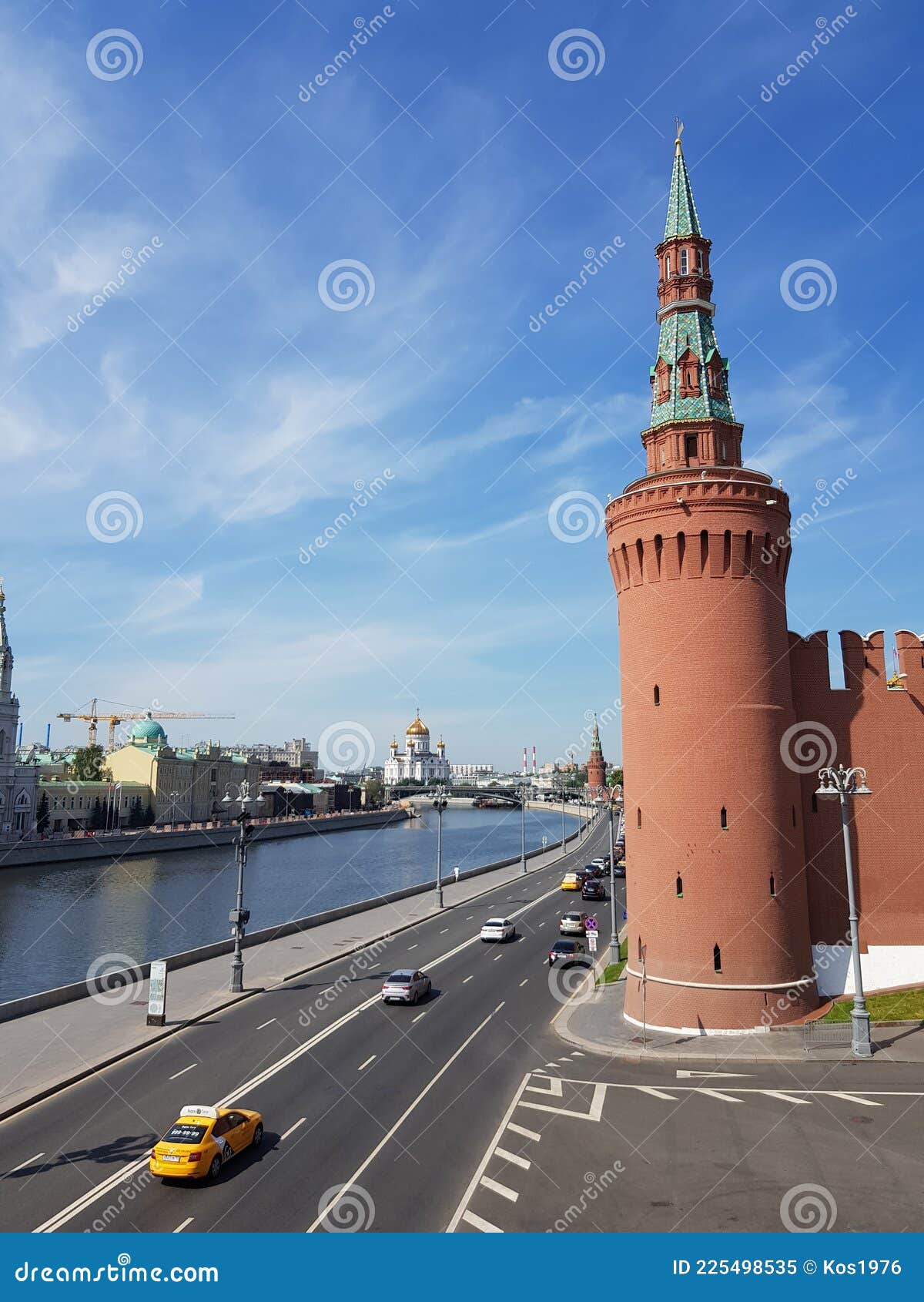 Red Walls and Towers of the Moscow Kremlin Stock Image - Image of ...