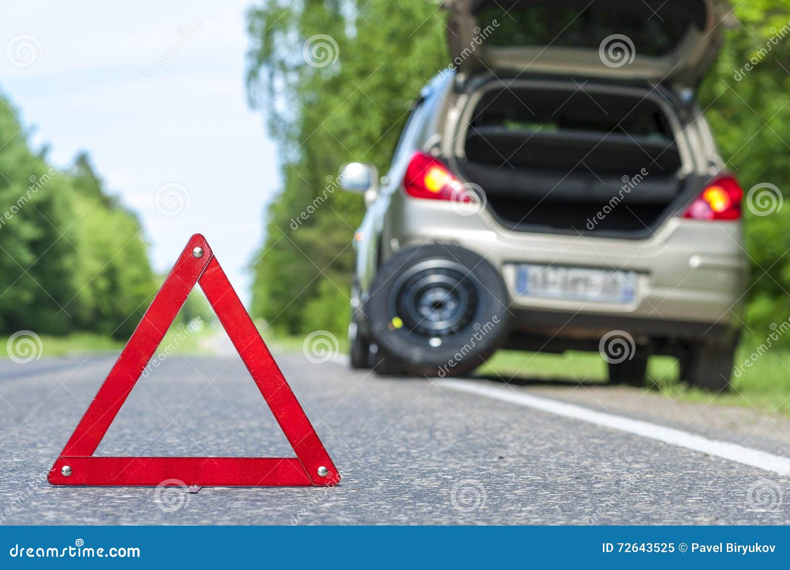 Focus On Triangle. Stock Photo | CartoonDealer.com #91002018