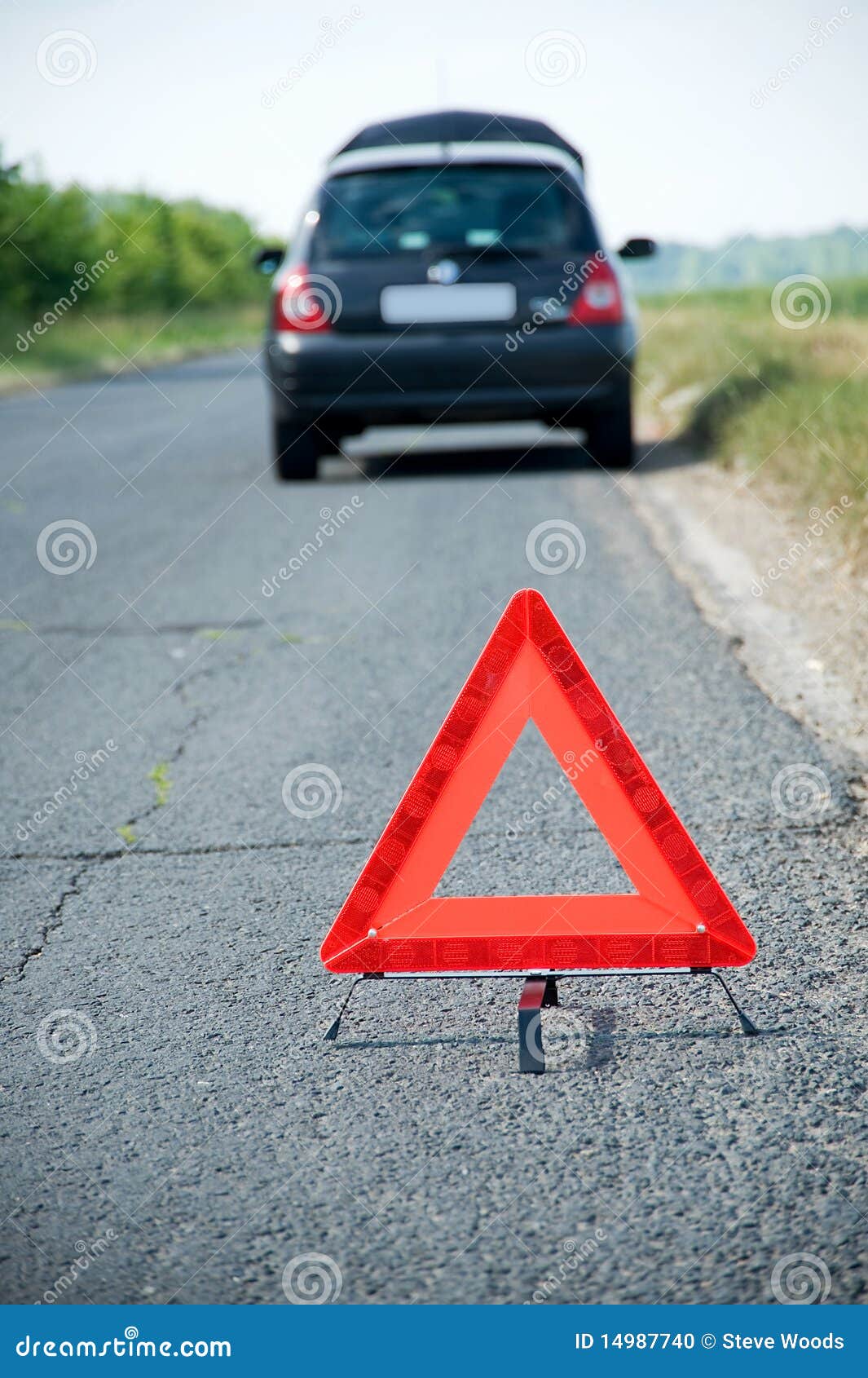 Red Warning Triangle stock photo. Image of roadside, broken - 14987740