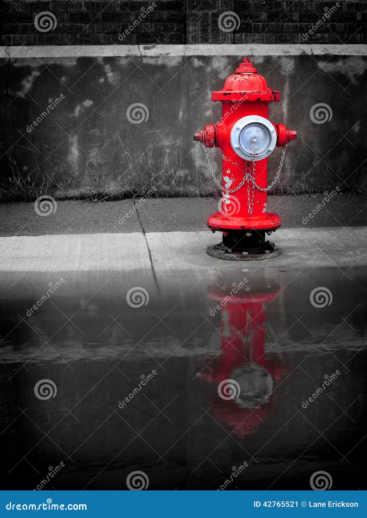 Water Hydrant Sign With Red Metal Frame Stock Photography ...