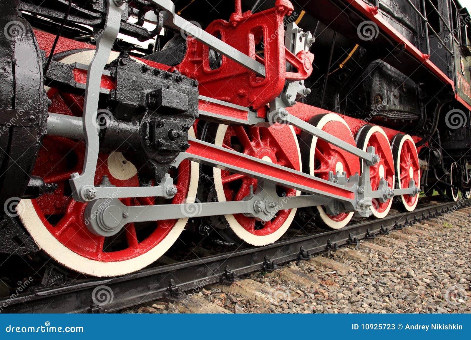 Red Wheels of the Old Express Stock Image - Image of equipment, drive ...