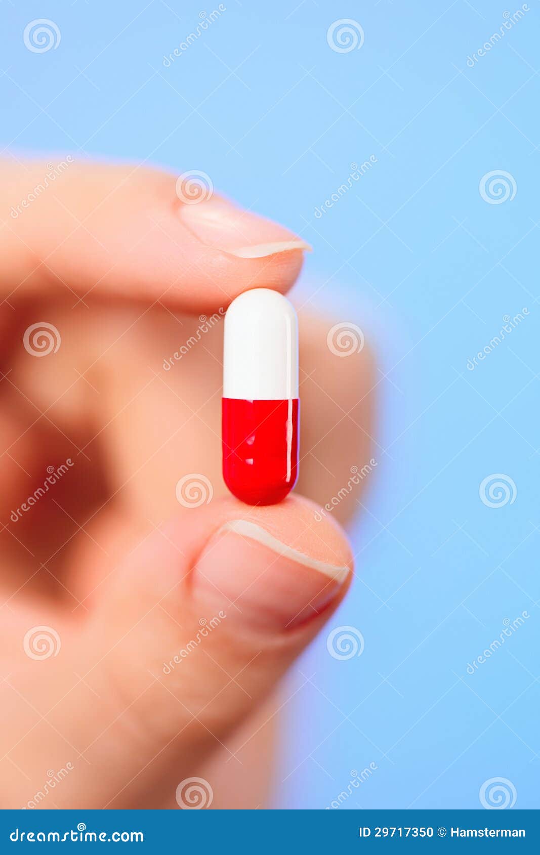 Red and White Bolus (capsule) in Doctor Hand Stock Photo - Image of ...