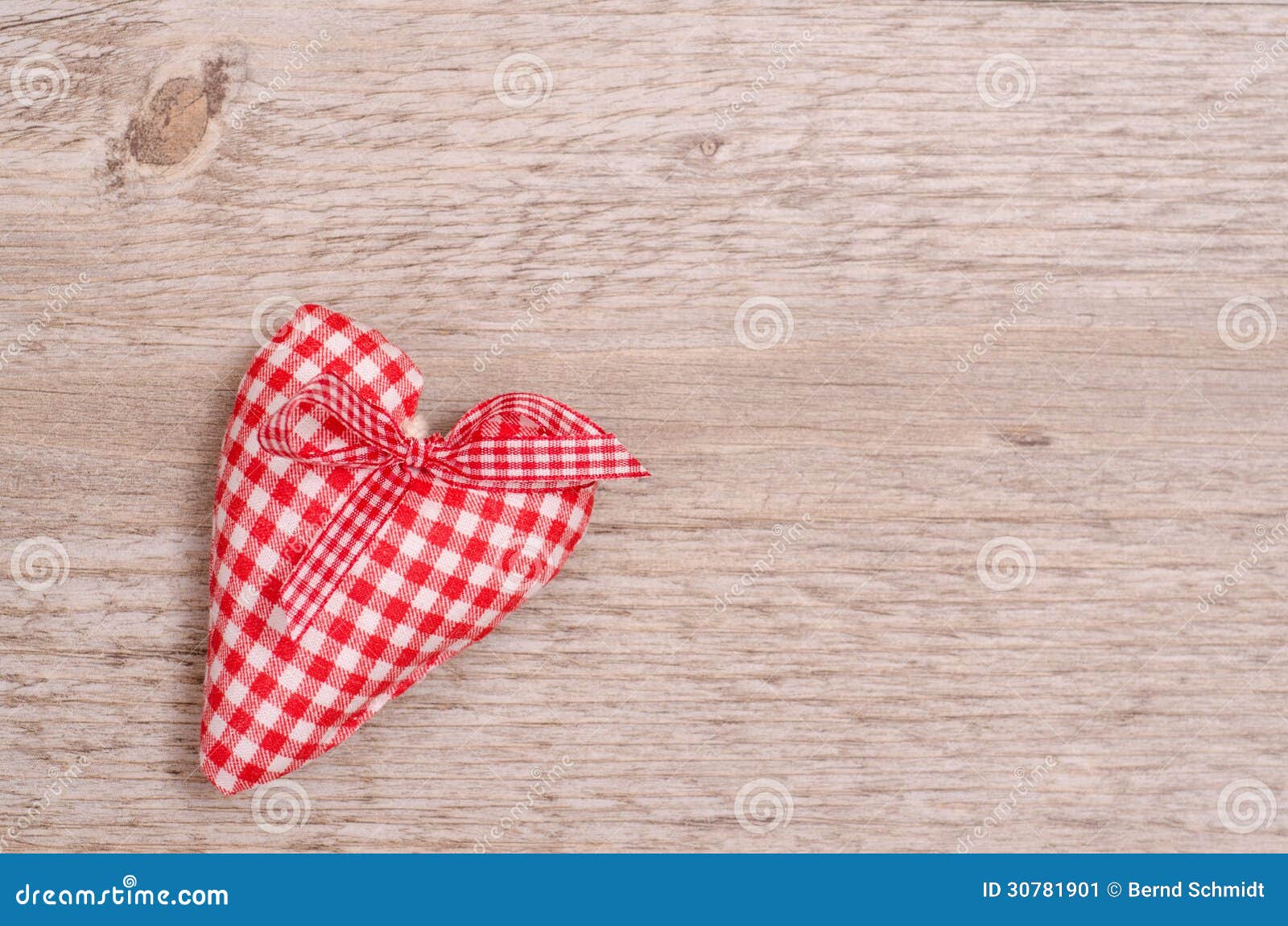 Red and White Checkered Heart Stock Image - Image of wood, valentines ...