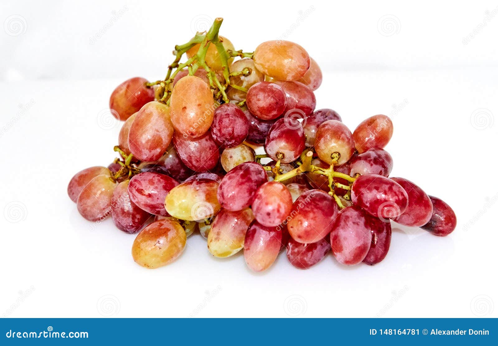 Red yellow grapes isolated stock image. Image of vegetarian - 148164781
