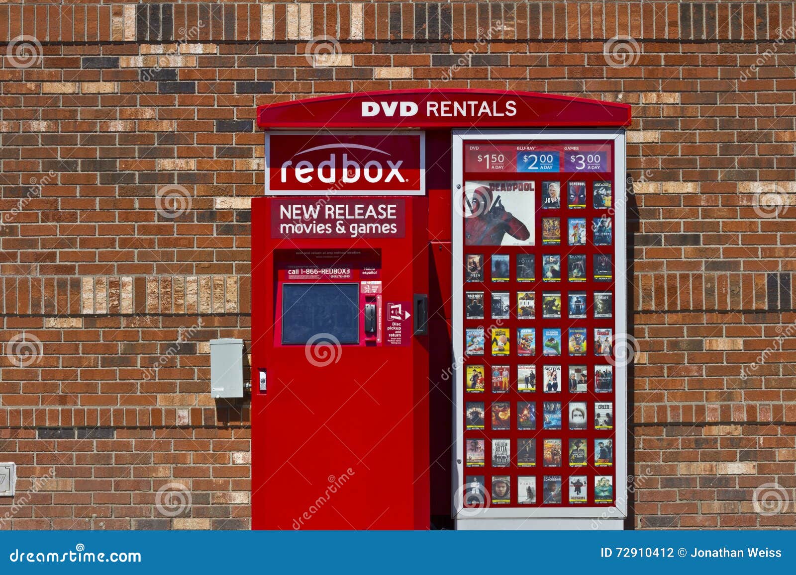 RedBox Retail Kiosk I editorial photography. Image of rent - 72910412 RedBox Retail Kiosk I editorial photography. Image of rent - 72910412