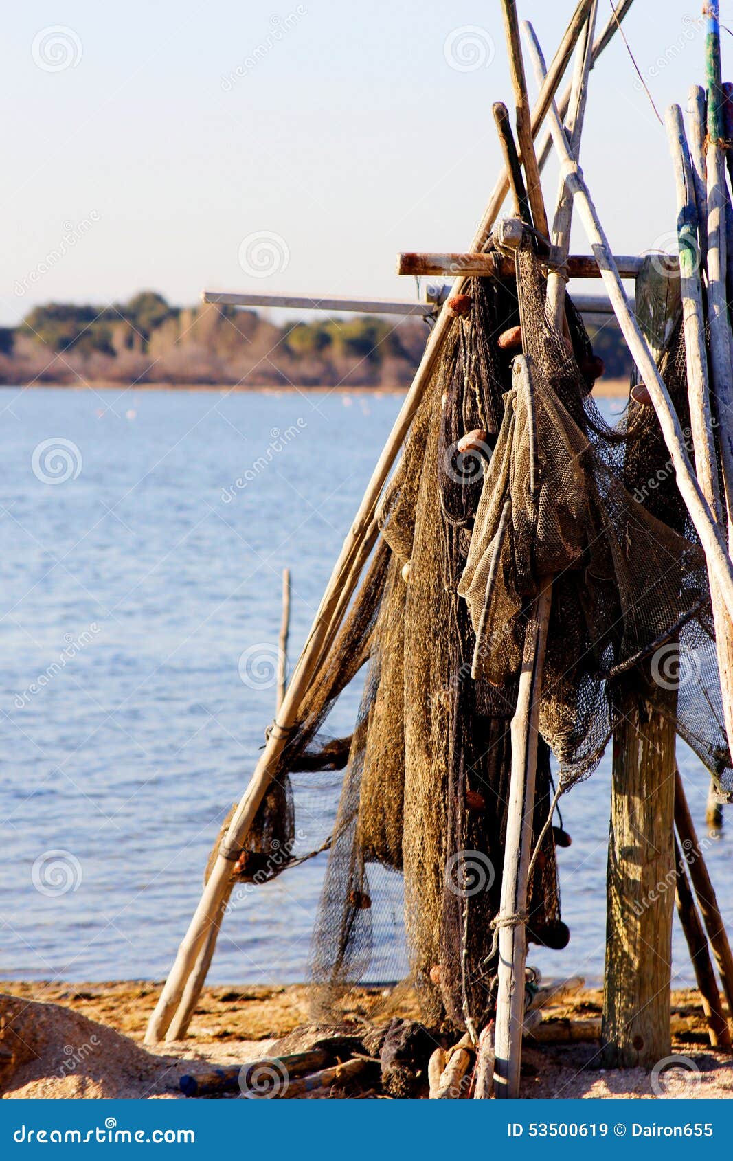 Rede de pesca imagem de stock. Imagem de atado, velho - 53500619