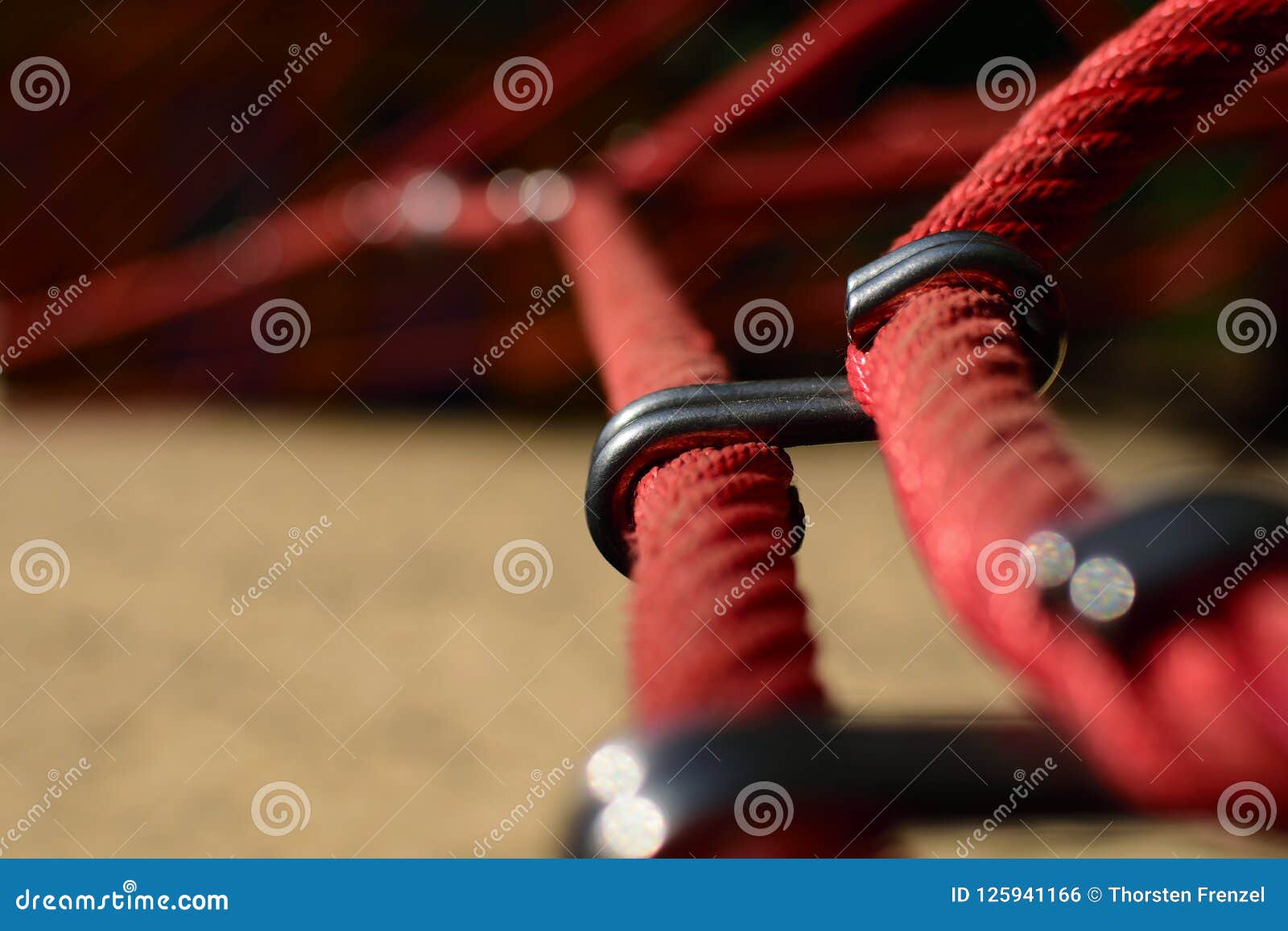 Rede tensionada corda foto de stock. Imagem de around - 125941166