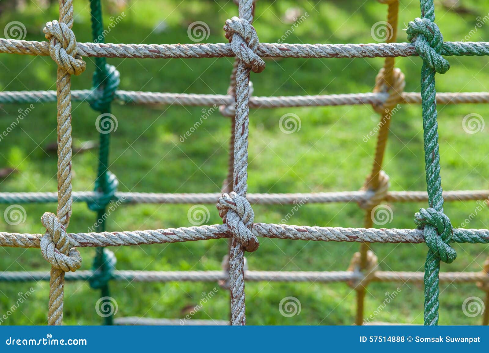 Redes De Escalada Da Corda, Foto de Stock - Imagem de redes, branco ...