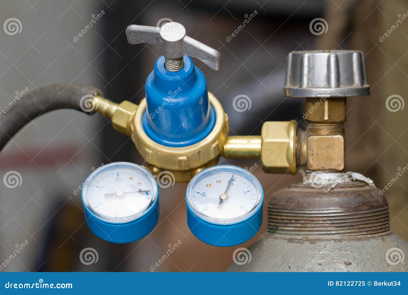 Reducer with Two Manometers Stock Image - Image of bottle, instrument ...