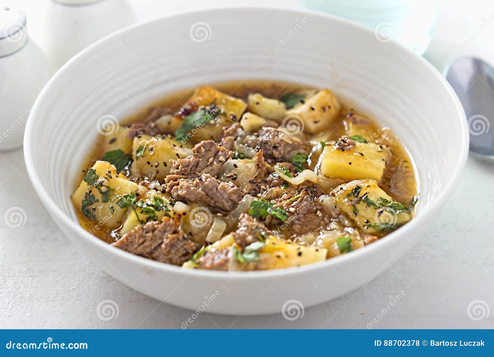 Reduzca La Carne De Vaca Cocinada En Salsa Foto de archivo - Imagen de ...