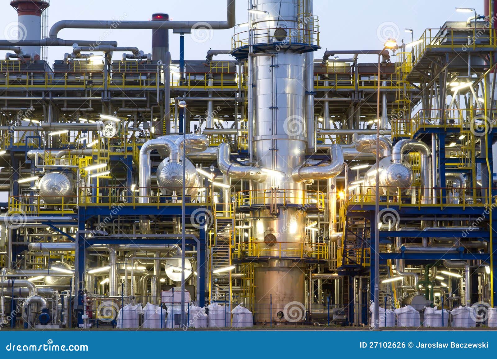 Refinery stock photo. Image of plant, oilrefinery, dusk - 27102626