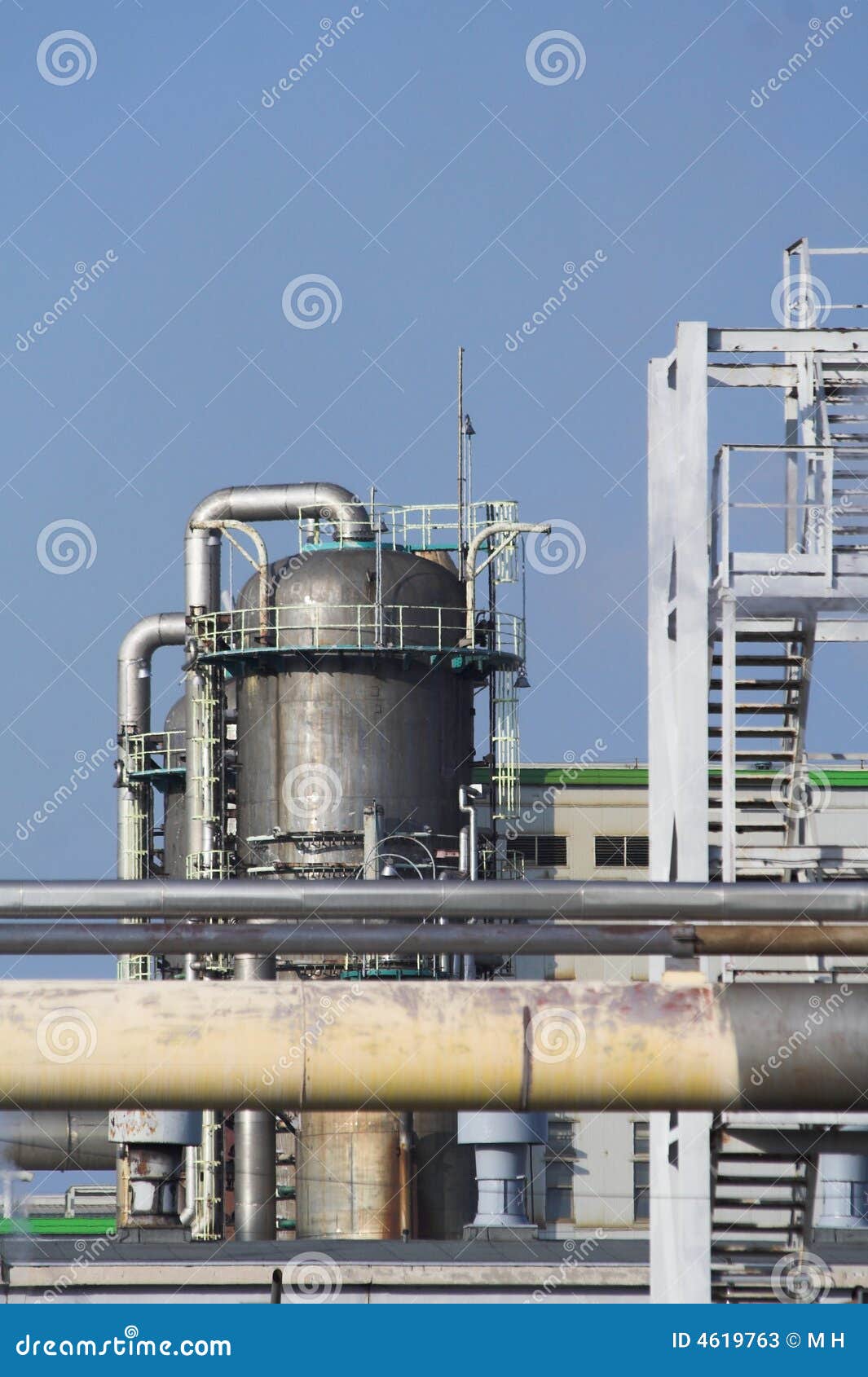 Refinery stock image. Image of architecture, exterior - 4619763