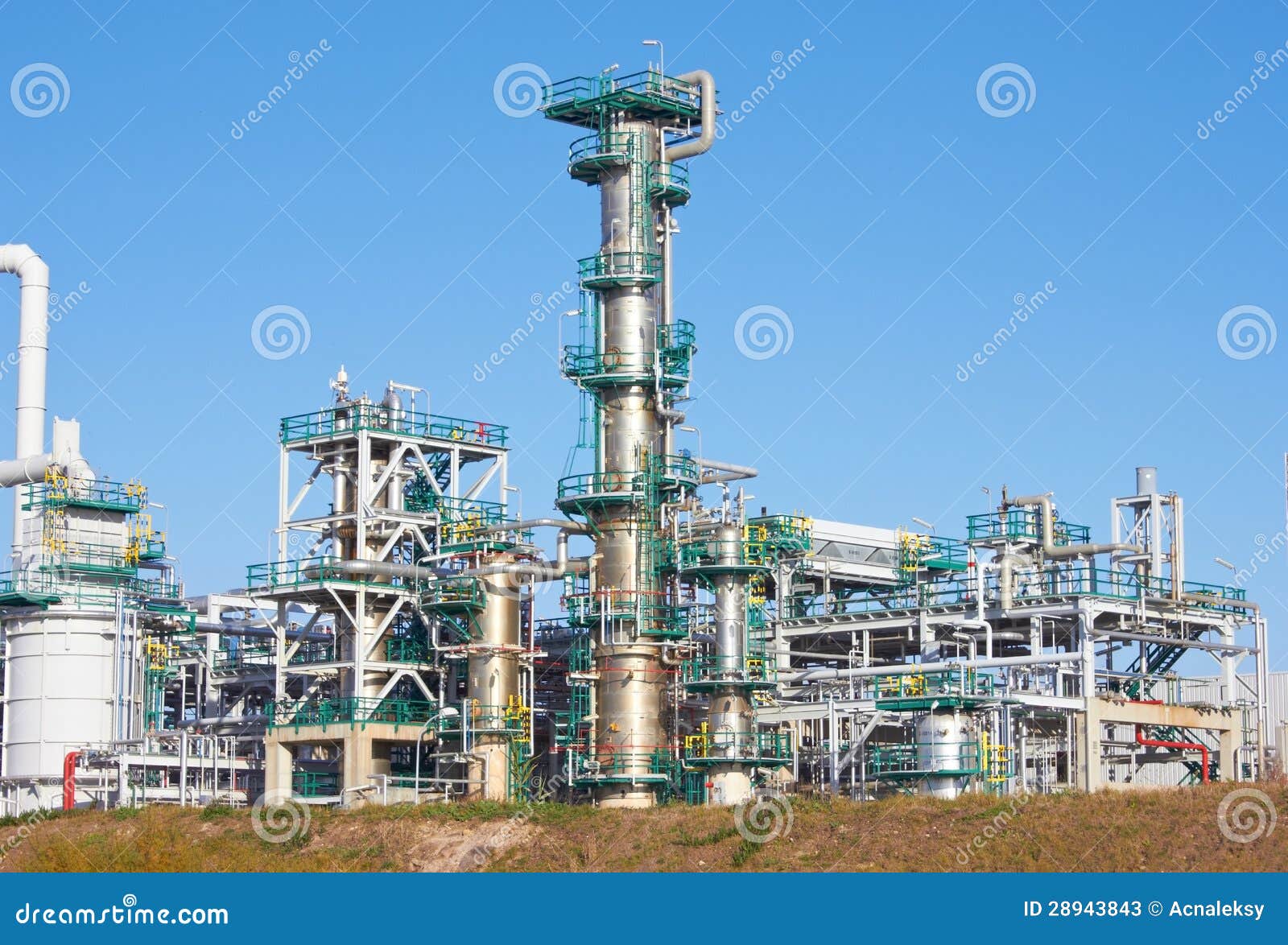 Refinery complex stock image. Image of silver, environment - 28943843