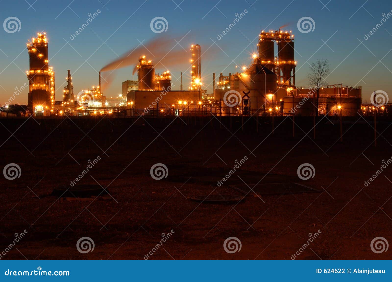 Refinery at Night in Montreal 4 Stock Photo - Image of pipe, factory ...