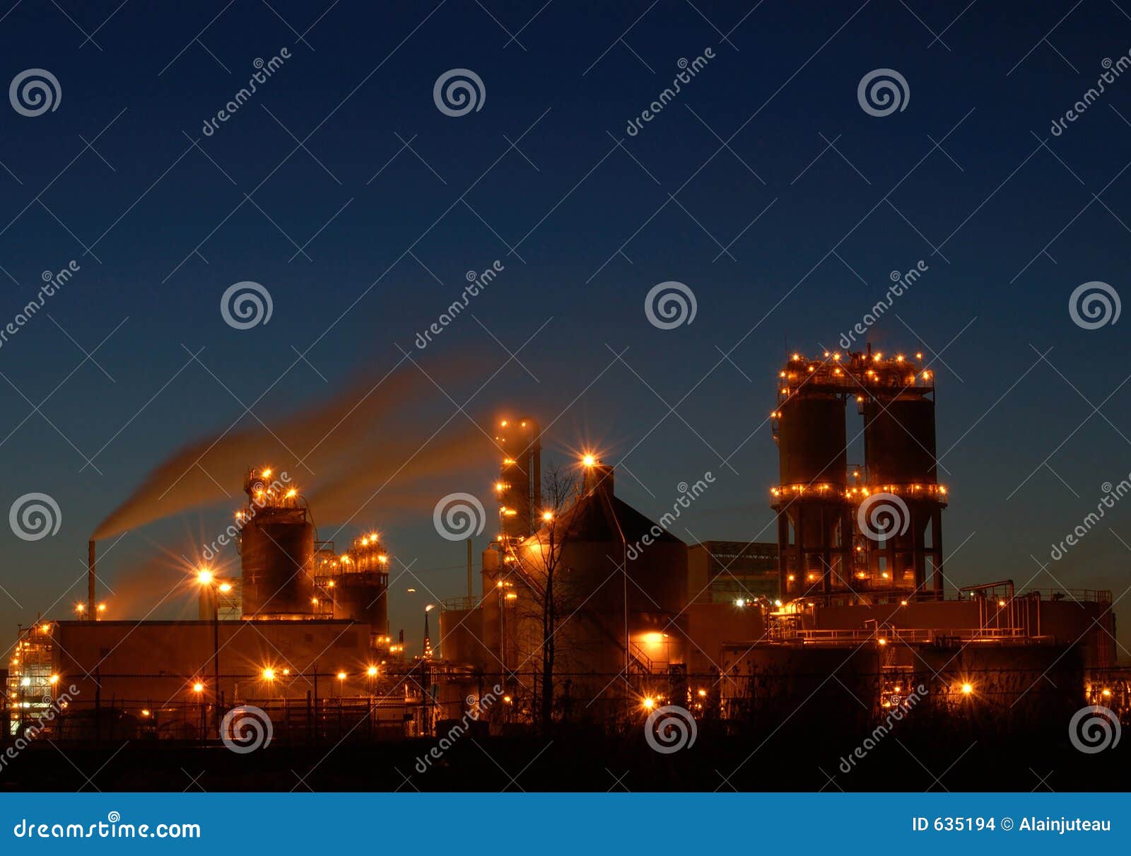 Refinery at Night in Montreal A1 Stock Photo - Image of plant, smoke ...