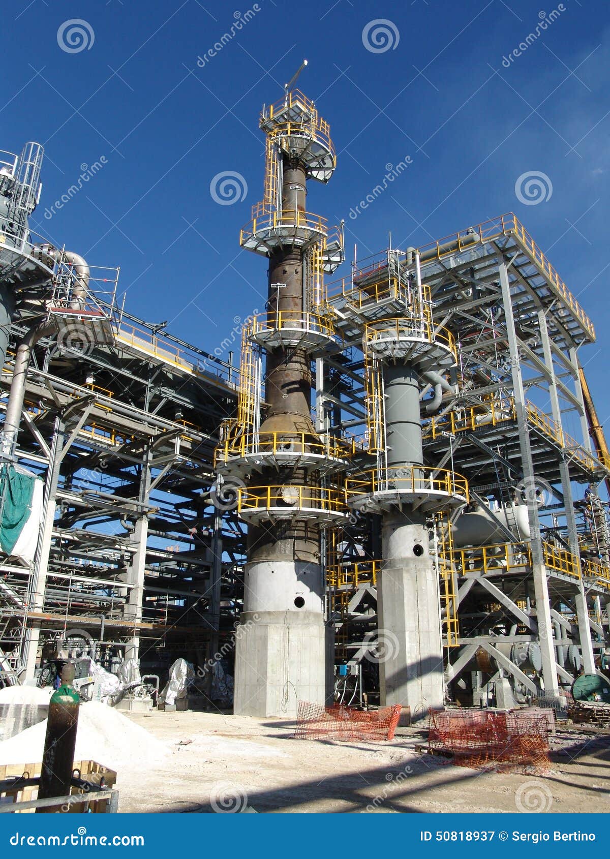 Refinery Under Construction Stock Image - Image of flow, process: 50818937