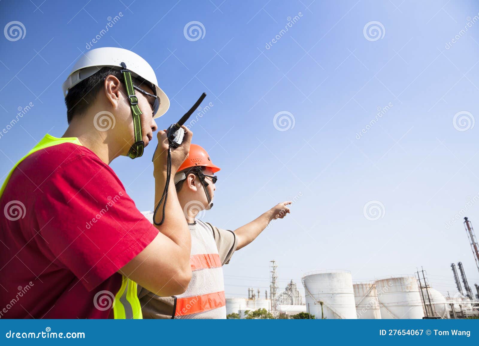 Refinery Workers Looking Refinery Stock Image - Image of metal, asian ...